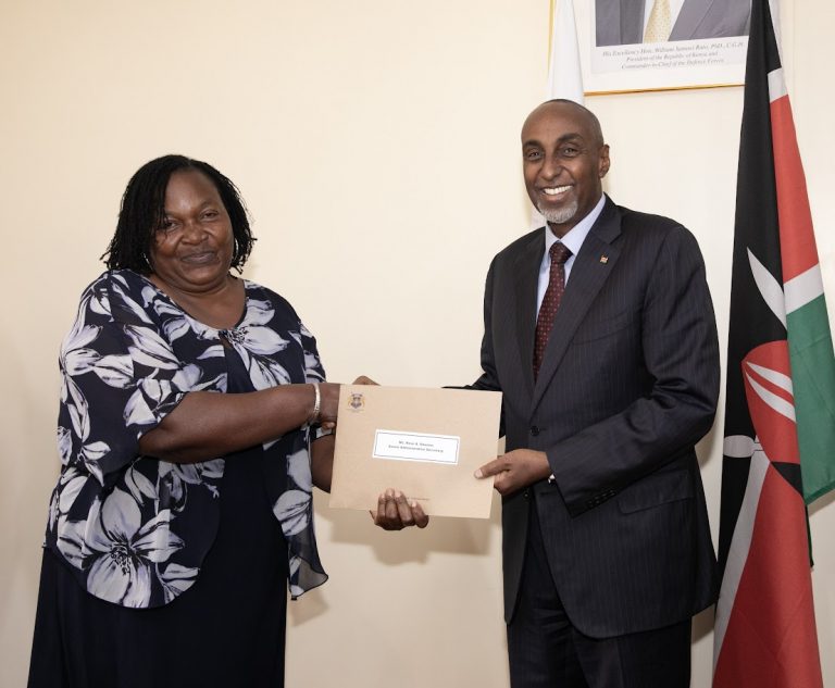 EACC CEO honors retired staff in landmark farewell meeting - EACC